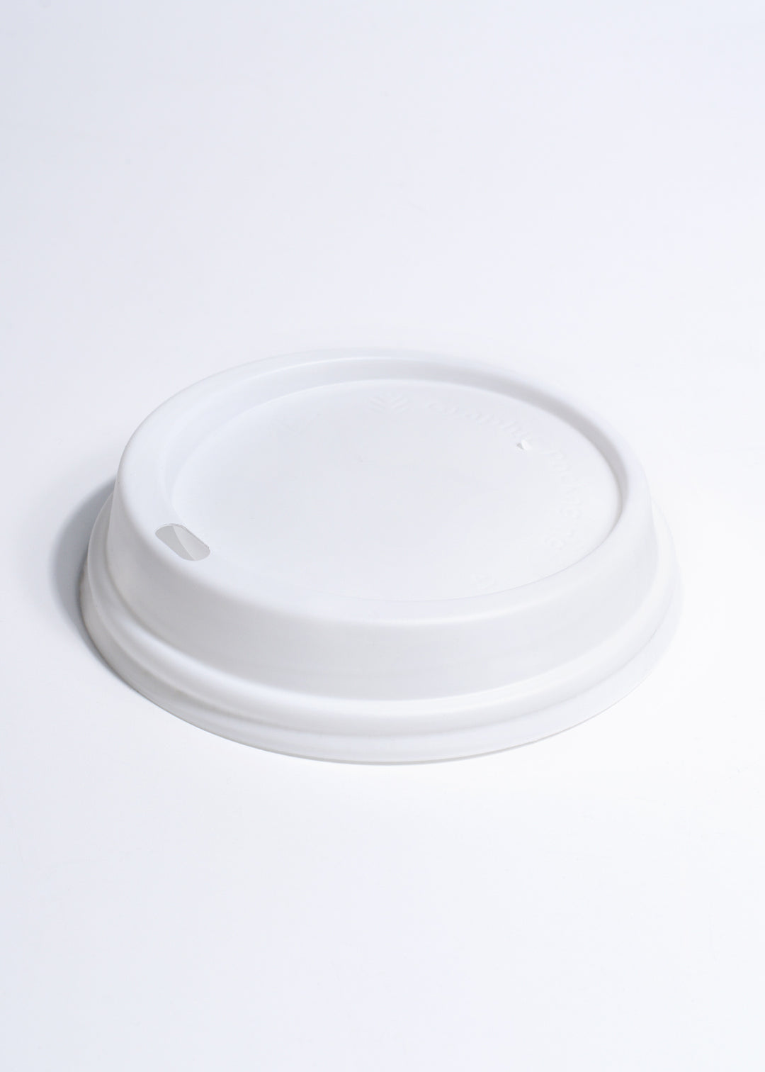 Tapas de plástico Arc 10, 12, 16 y 20 oz | Compra en MAHA | Tapa blanca